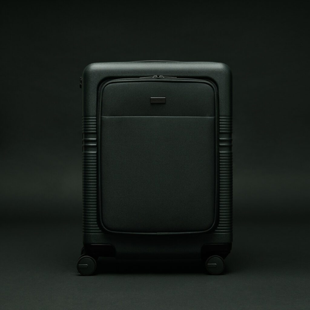 Cabin Suitcase | With Front Pocket | Green | Sustainable