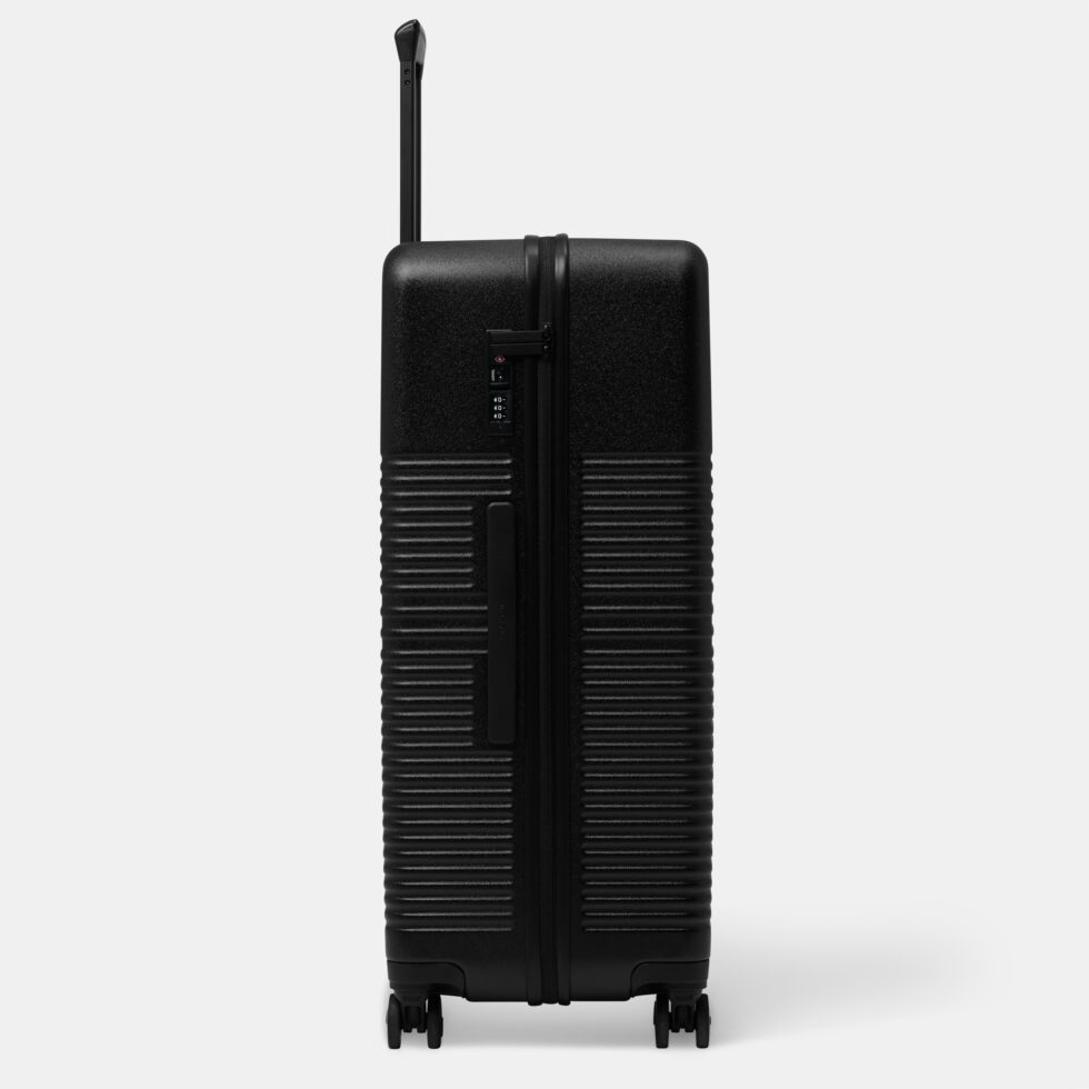 Large Check-In Suitcase | NORTVI | Black | Premium and Unique