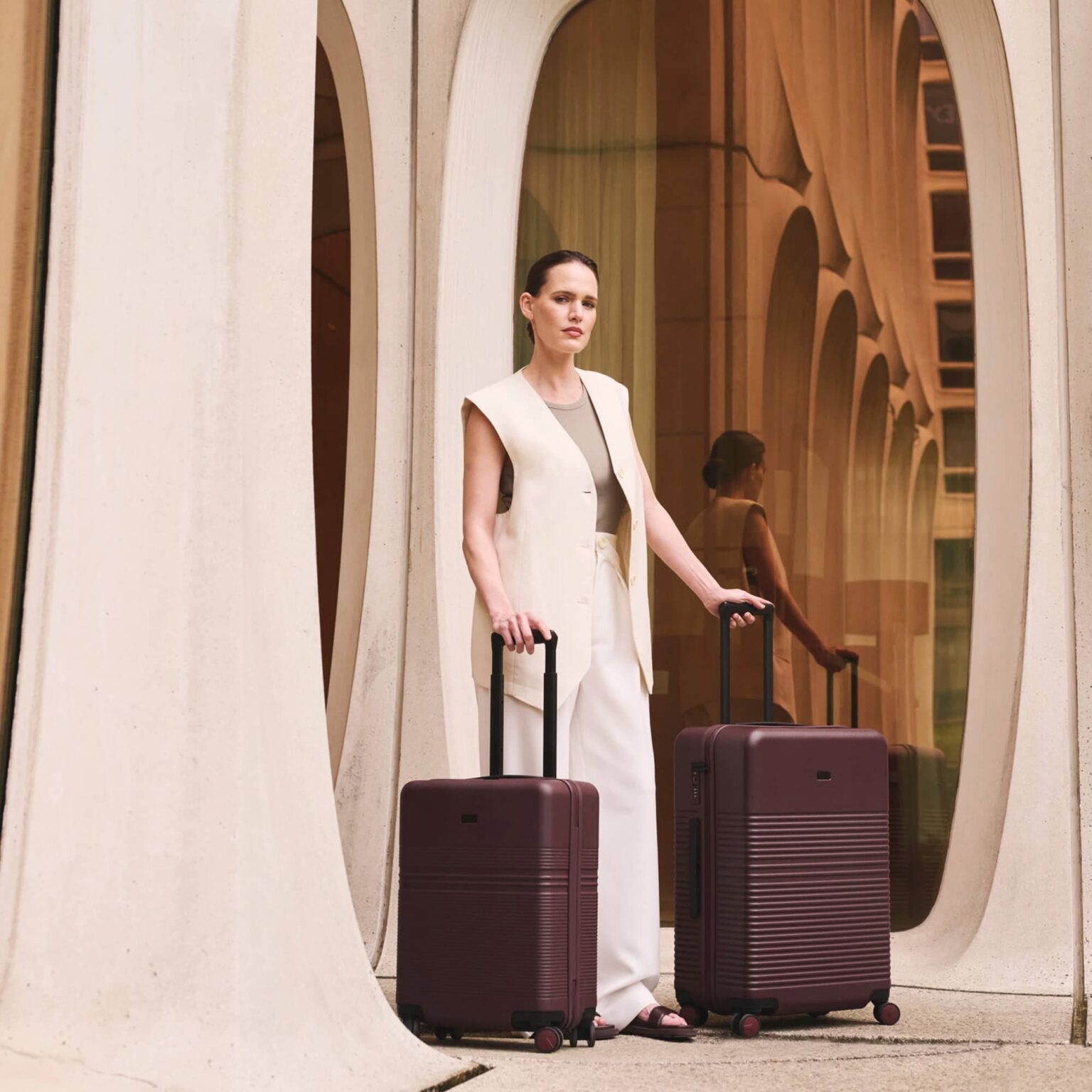 Essential Cabin Suitcase | Burgundy | Sustainable & Unique