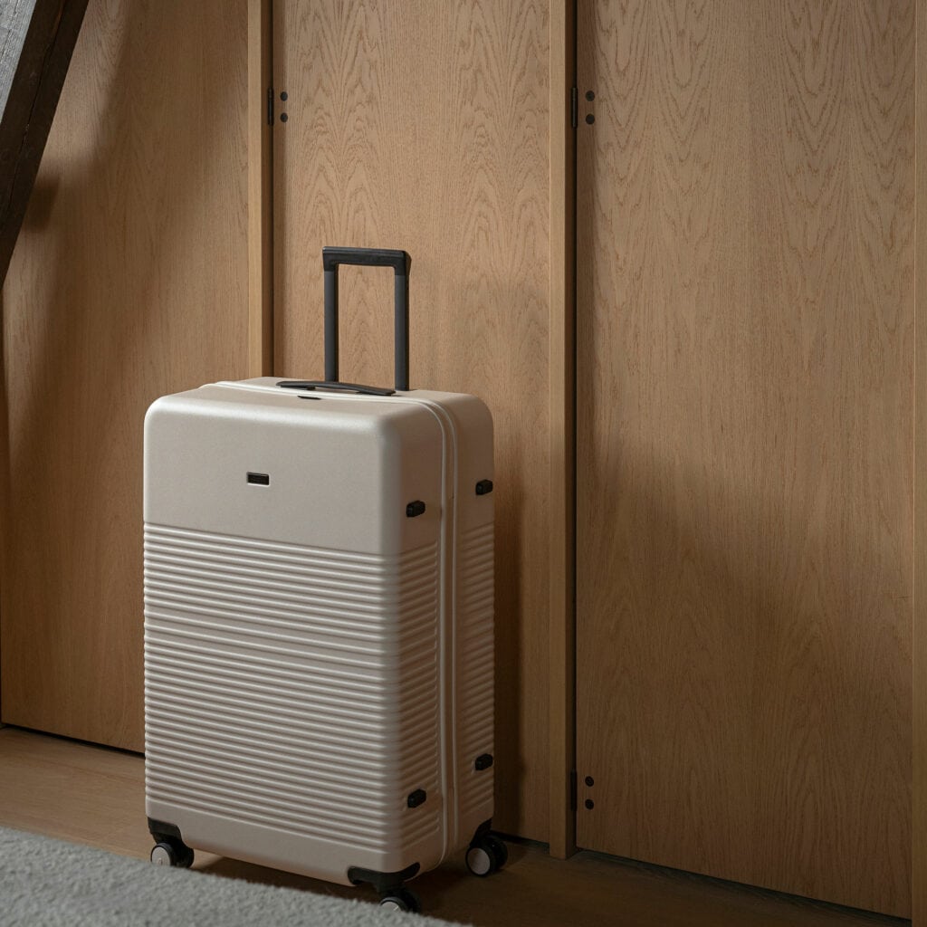 Large Check-In Suitcase | NORTVI | White | Premium and Unique