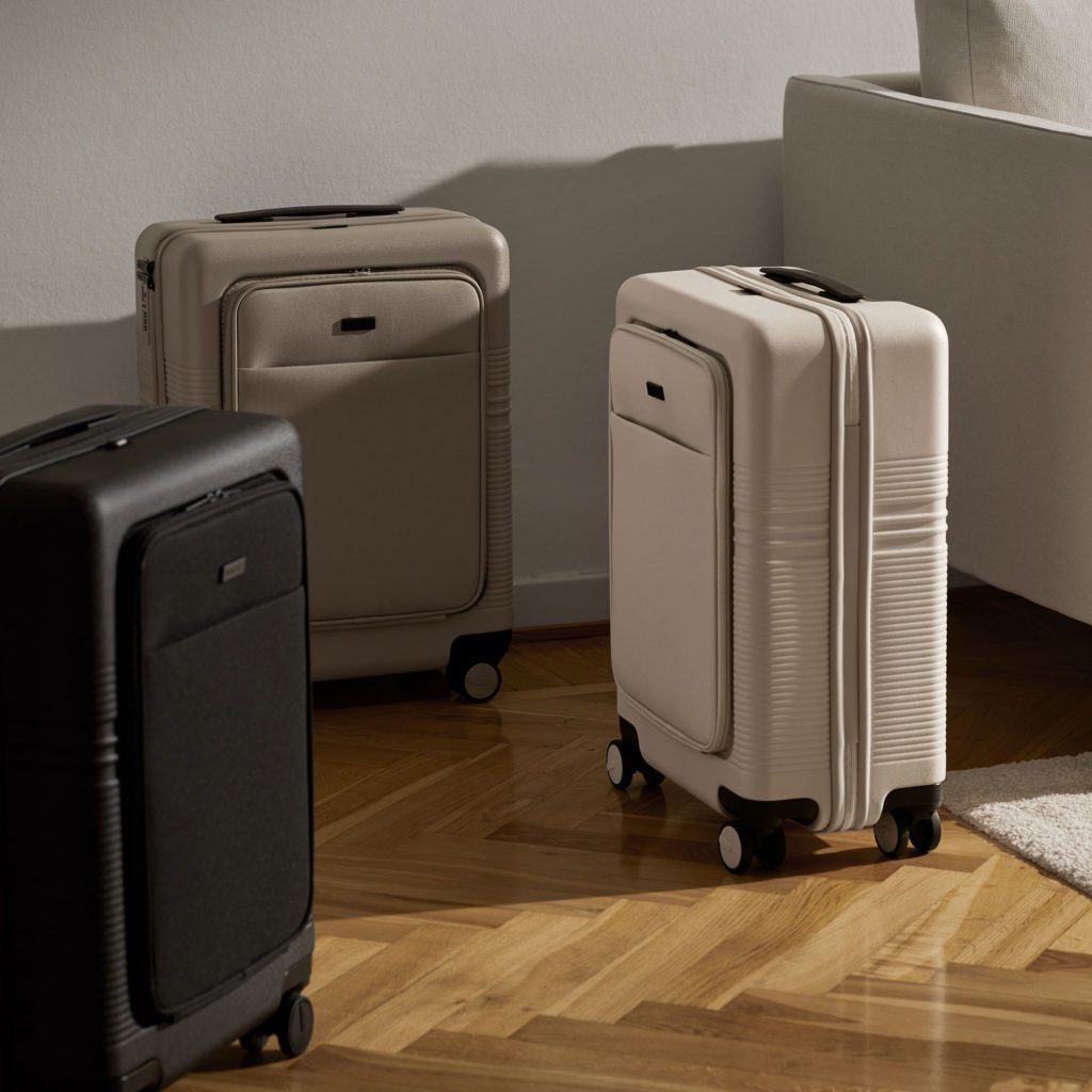 Cabin Suitcase | With Front Pocket | Dune | Premium